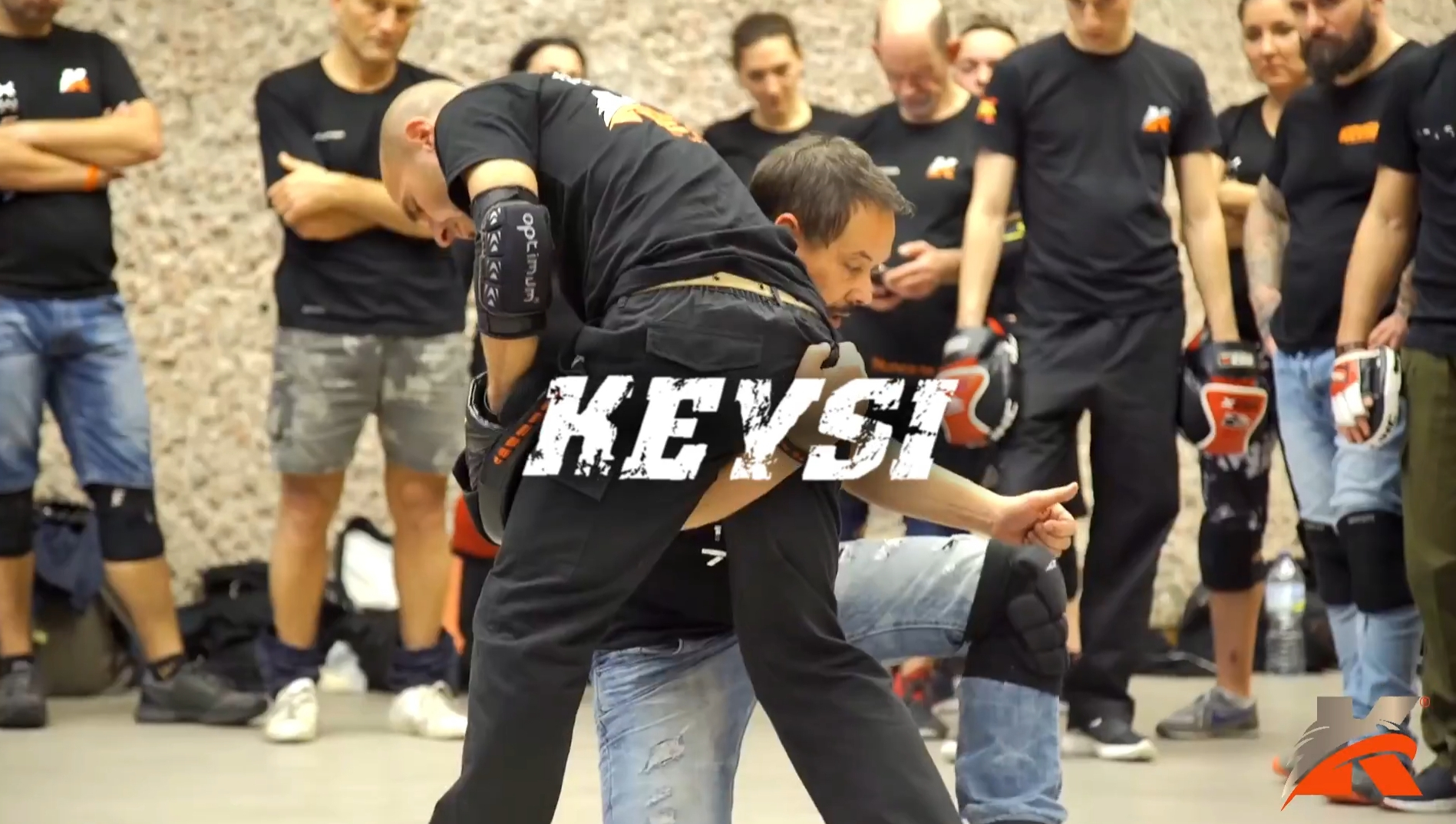 ライブラリ | 護身術教室 ケイシ東京（KEYSI Fighting Method：KFM）